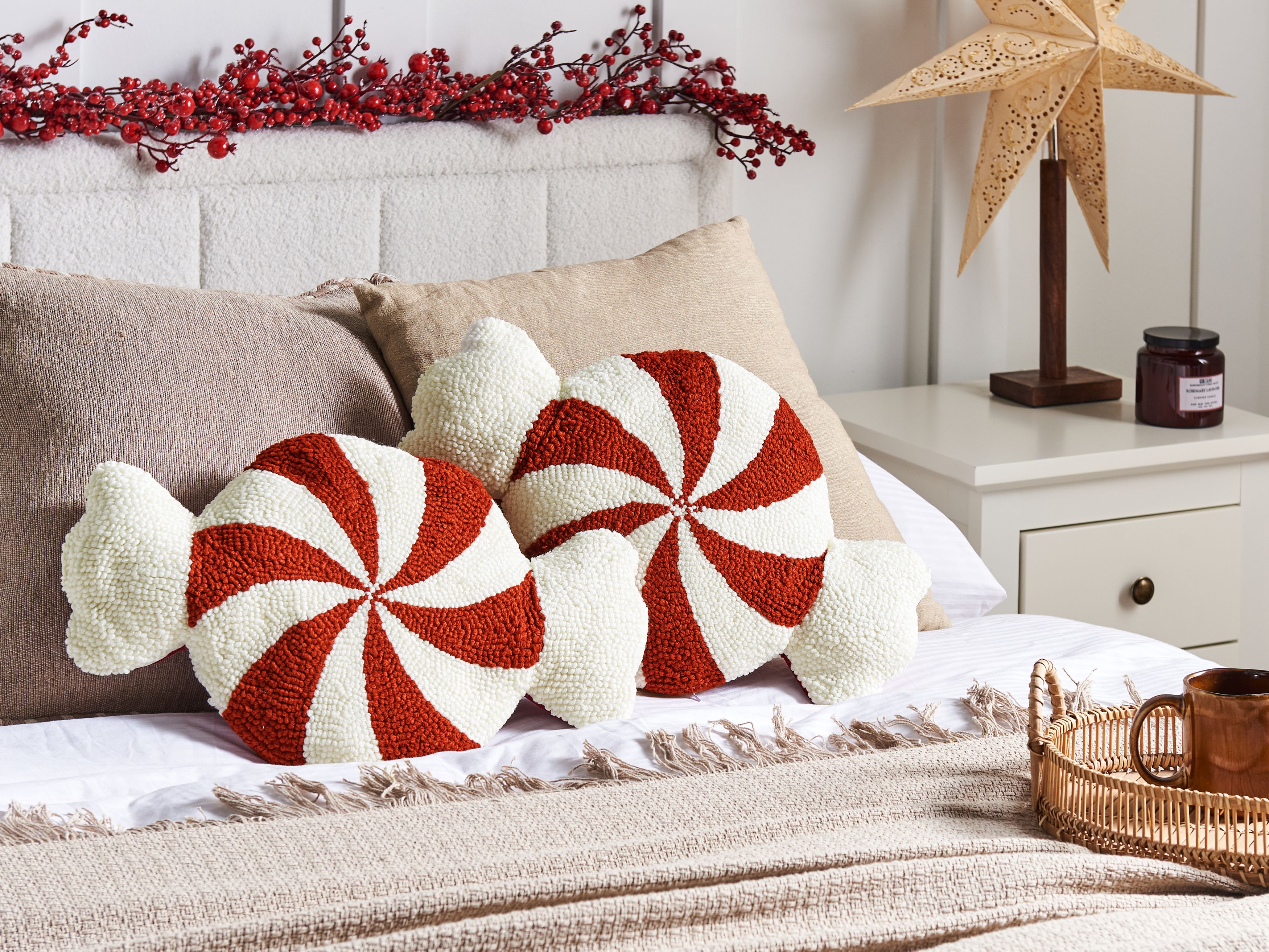 Set of 2 Cushions Candies 35 x 58 cm White and Red SPIRAL CANDY ...