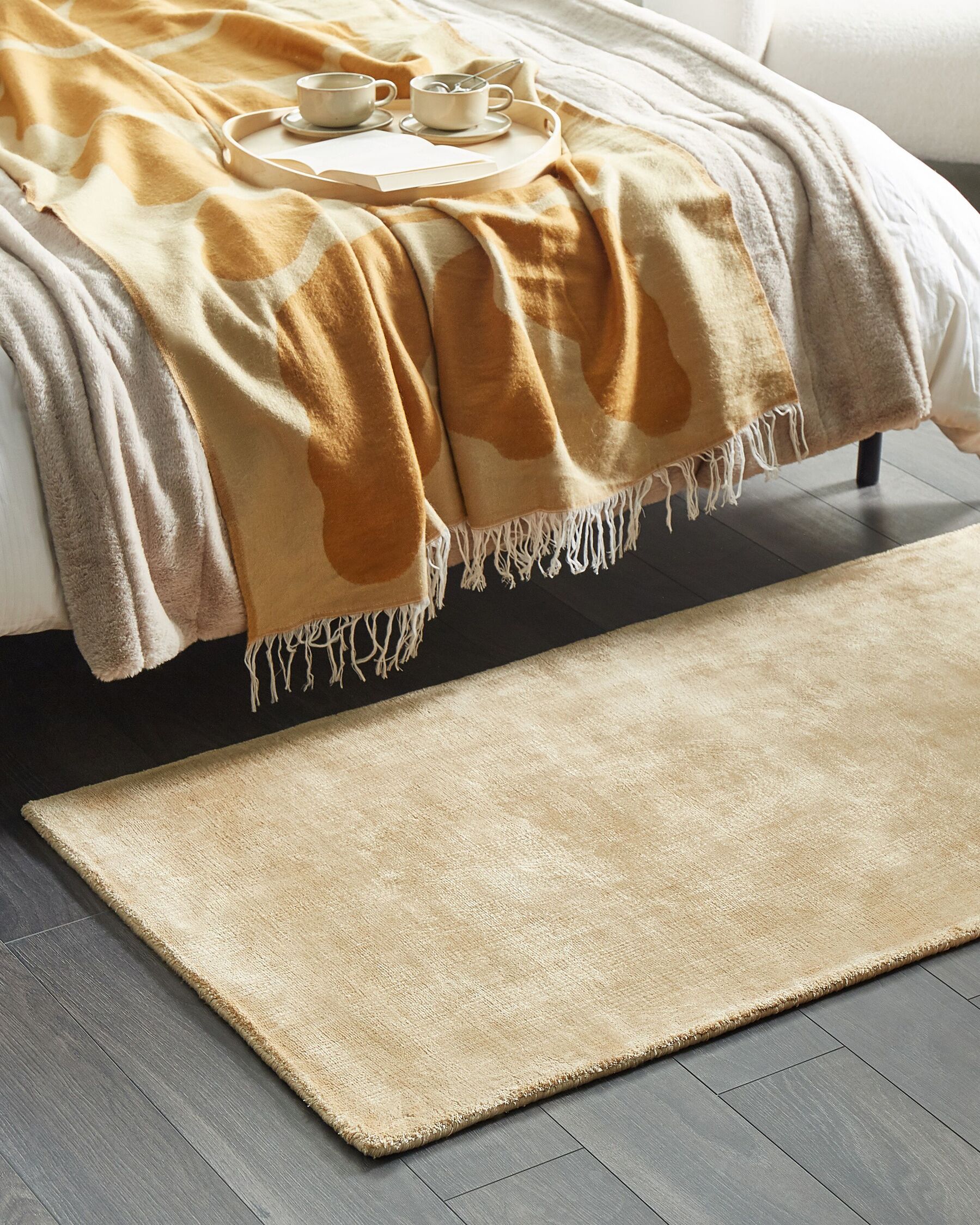 Viscose Area Rug 80 x 150 cm Sand Beige GESI II | Beliani.co.uk