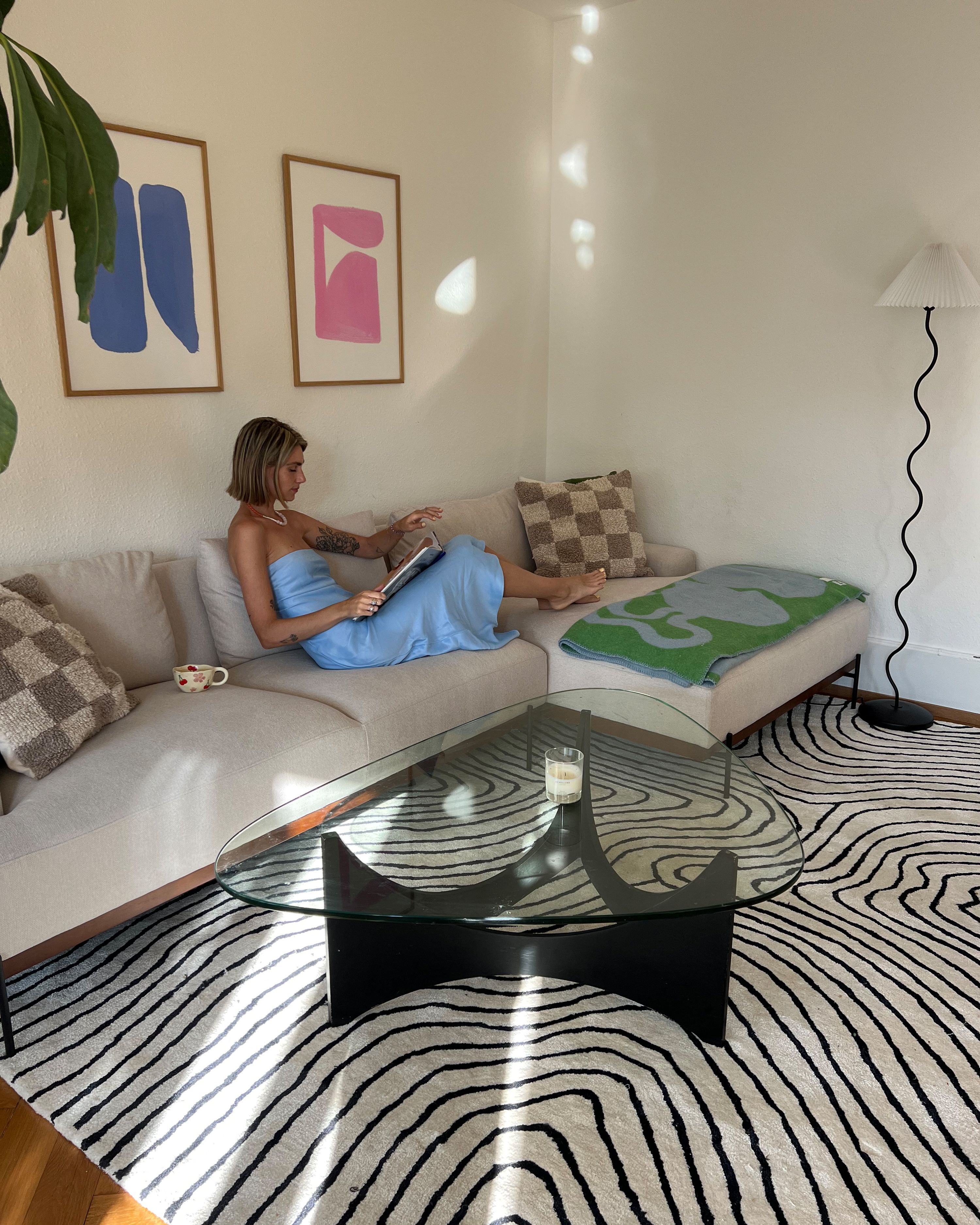 Matta 200 x 300 cm viskos svart/vit RUMRA | Beliani.se