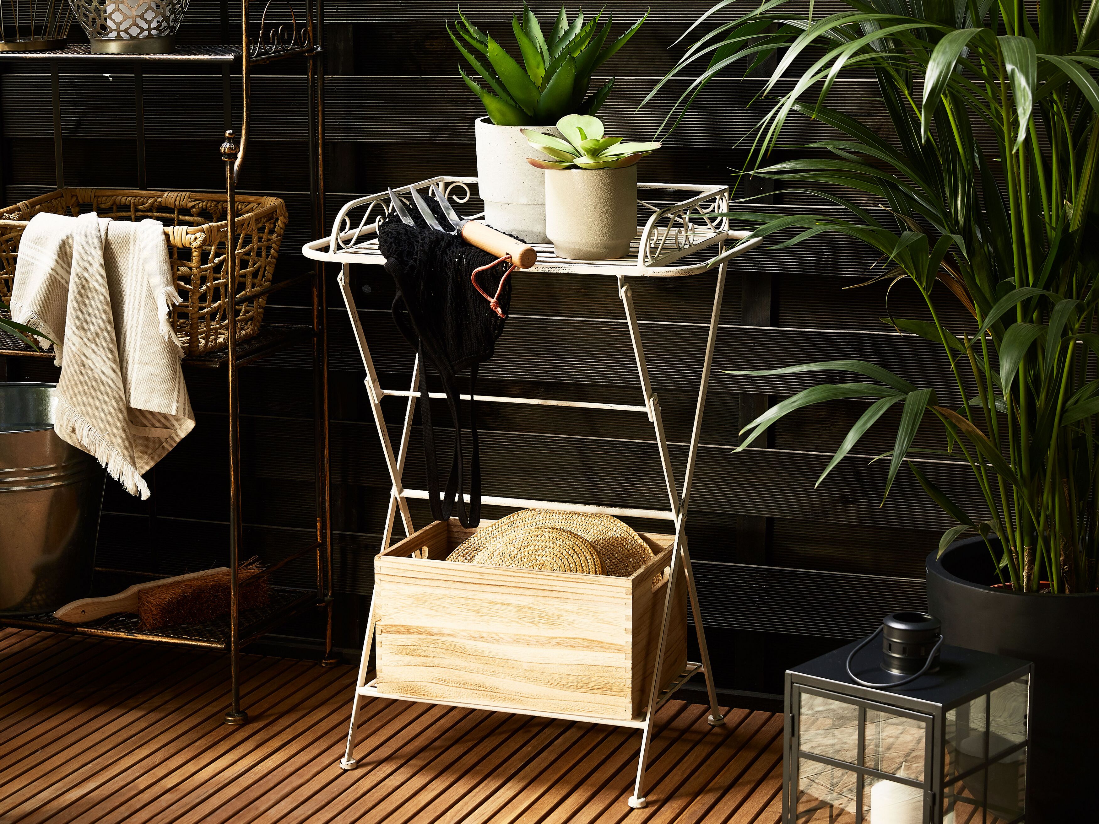 Bord ANCUD Metal Hvid | Beliani.dk