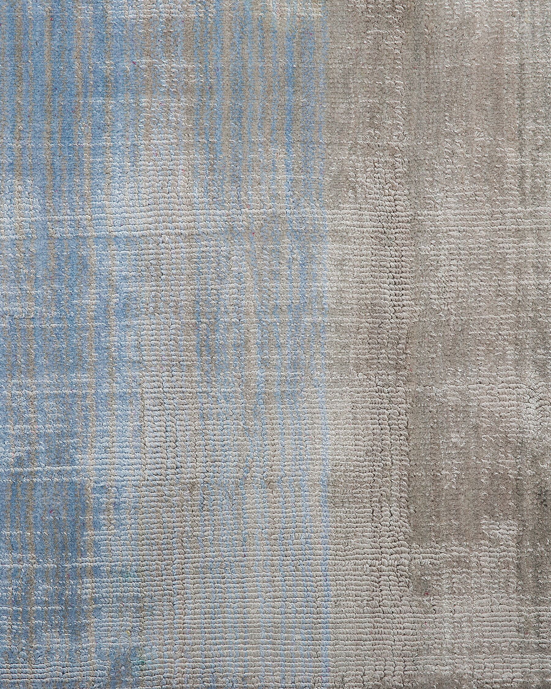 Viscose Rug 140 x 200 cm Grey and Blue ERCIS | Beliani.co.uk