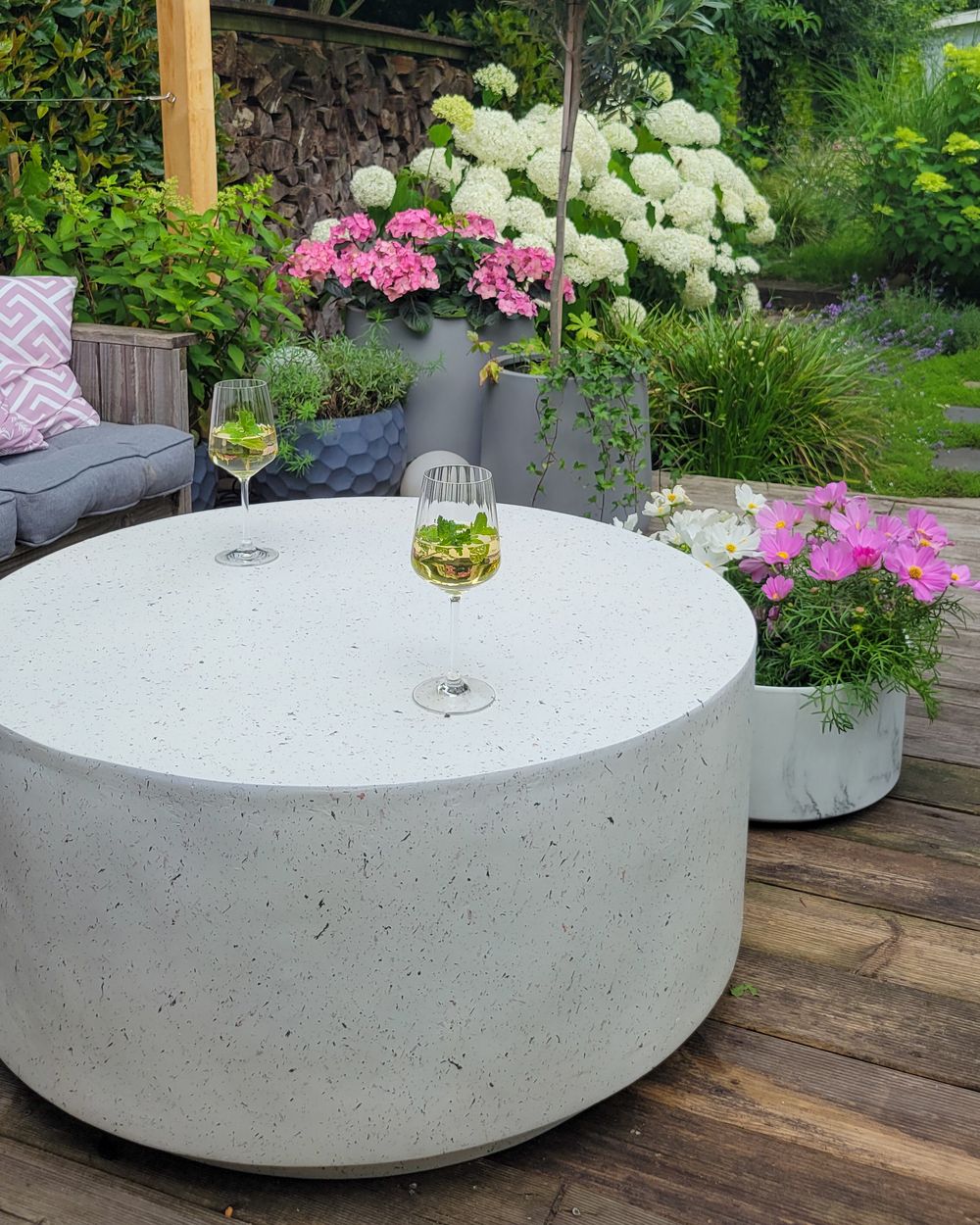 Round Coffee Table Off White Terrazzo Effect TREZZO Beliani