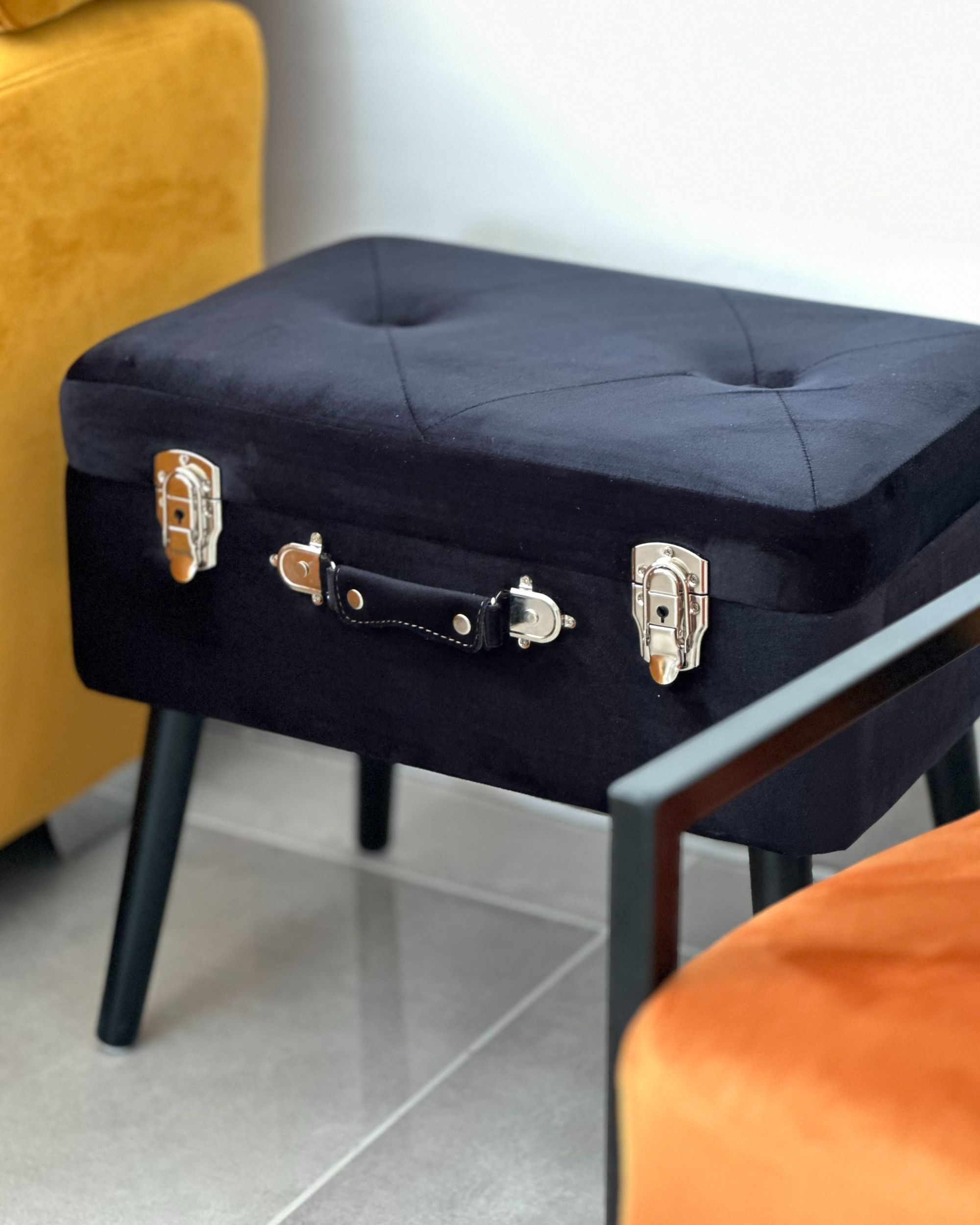 Storage Stool MALLARD Velvet Black | Beliani.co.uk
