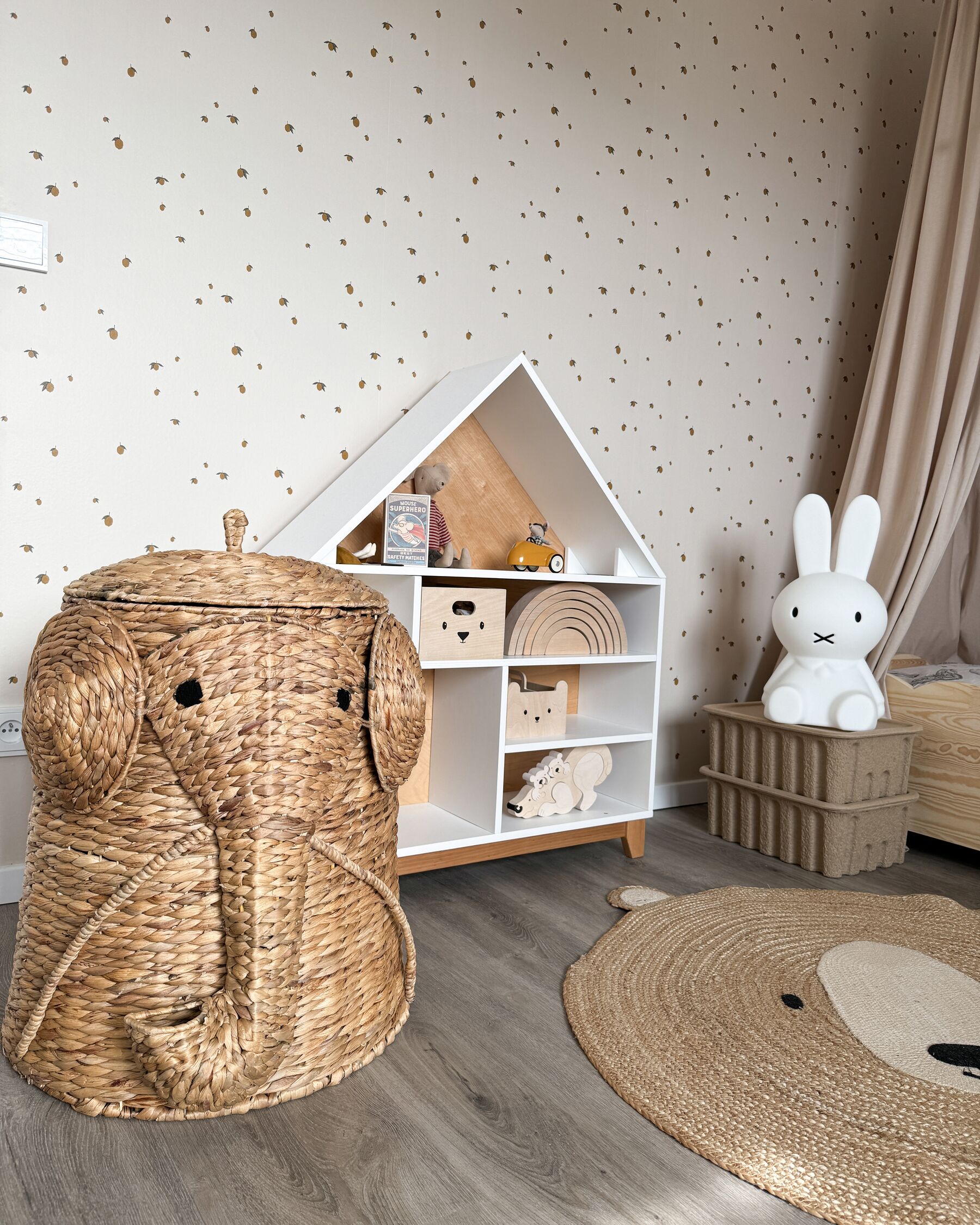 Kids Basket Elephant DOGON Wicker Natural | Beliani.co.uk