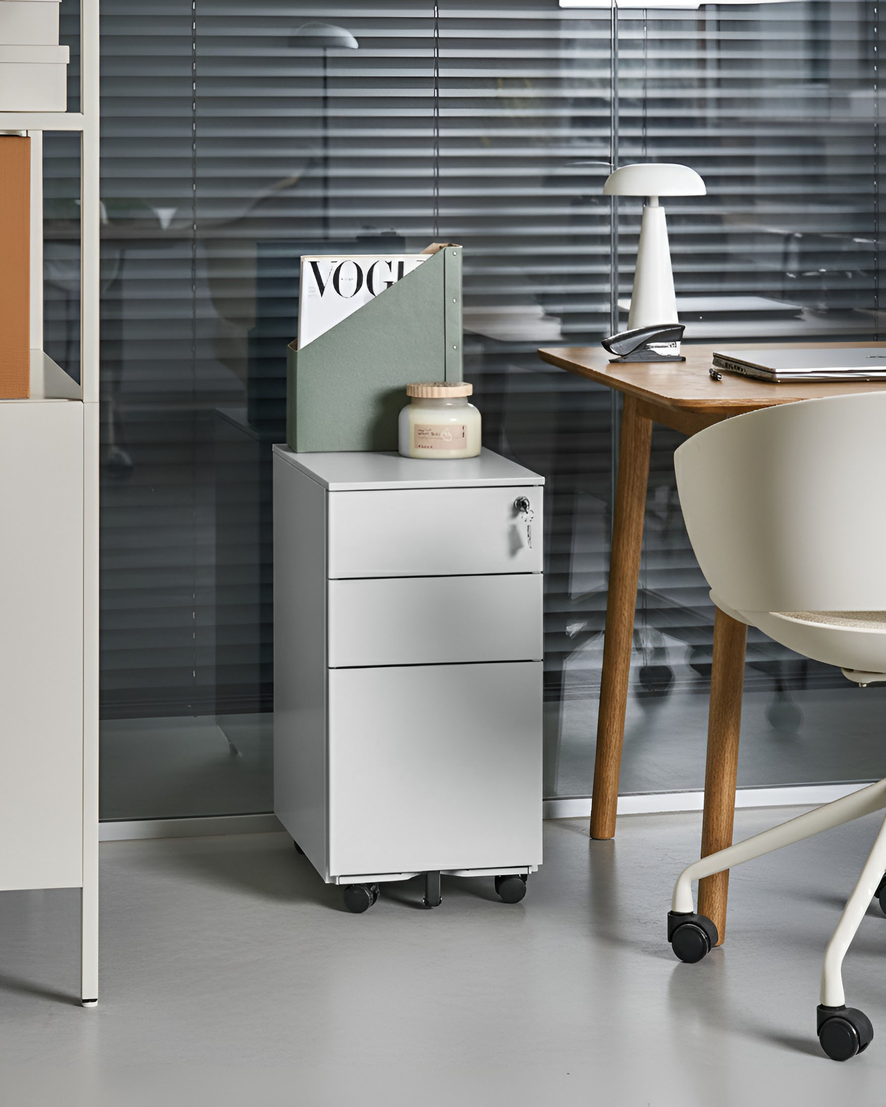 Förvaringsenhet BOLSENA Metall Ljusgrå | Beliani.se