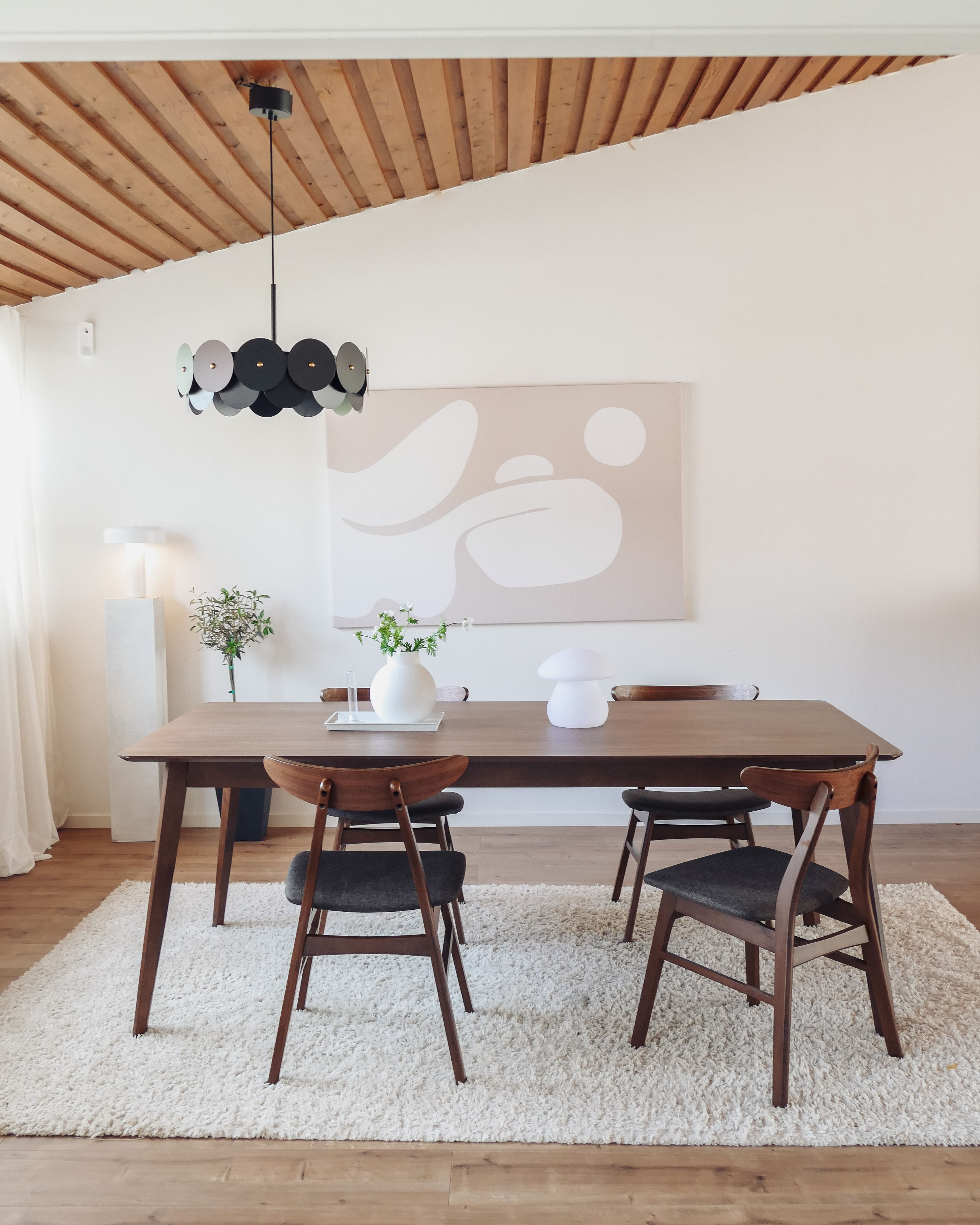 Set van 2 eetkamerstoelen LYNN Hout Donkergrijs | Beliani.nl