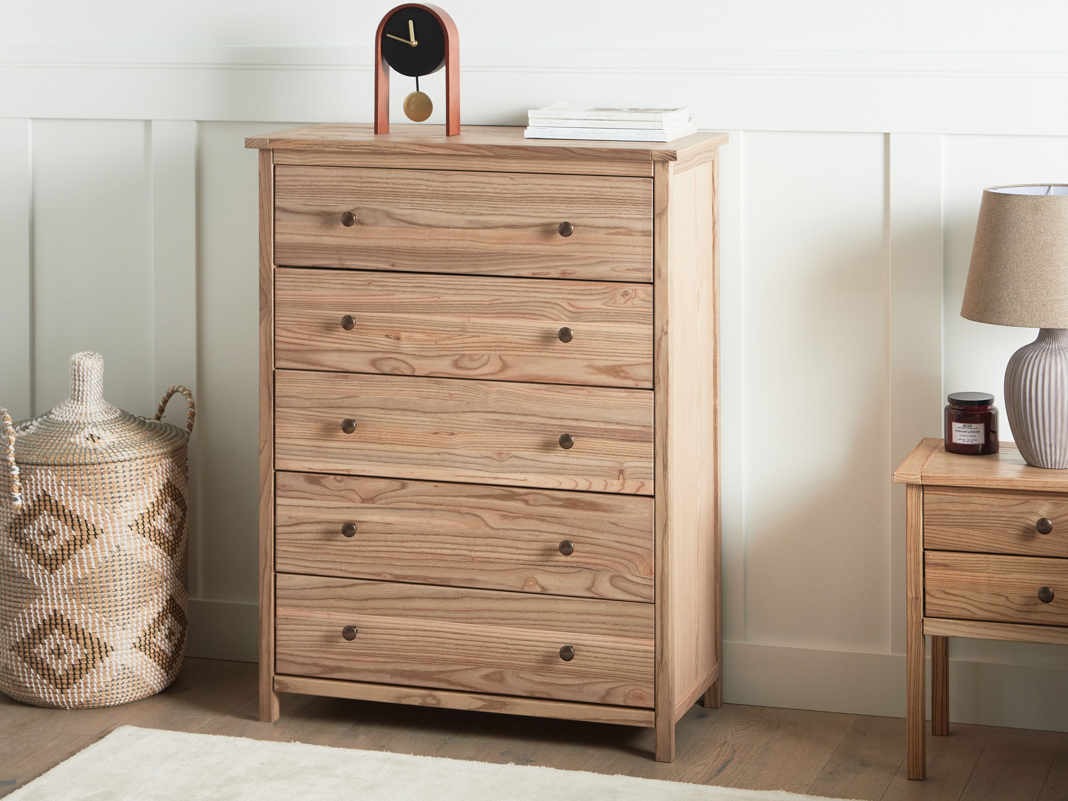 5 Drawer Chest SALTON Sassafras Wood Brown | Beliani.co.uk