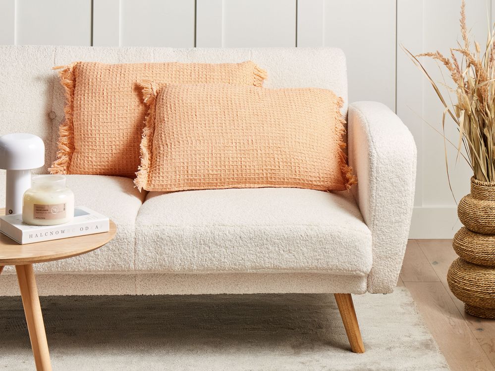 Schommelstoel ANASET Bouclé Zandbeige | Beliani.nl