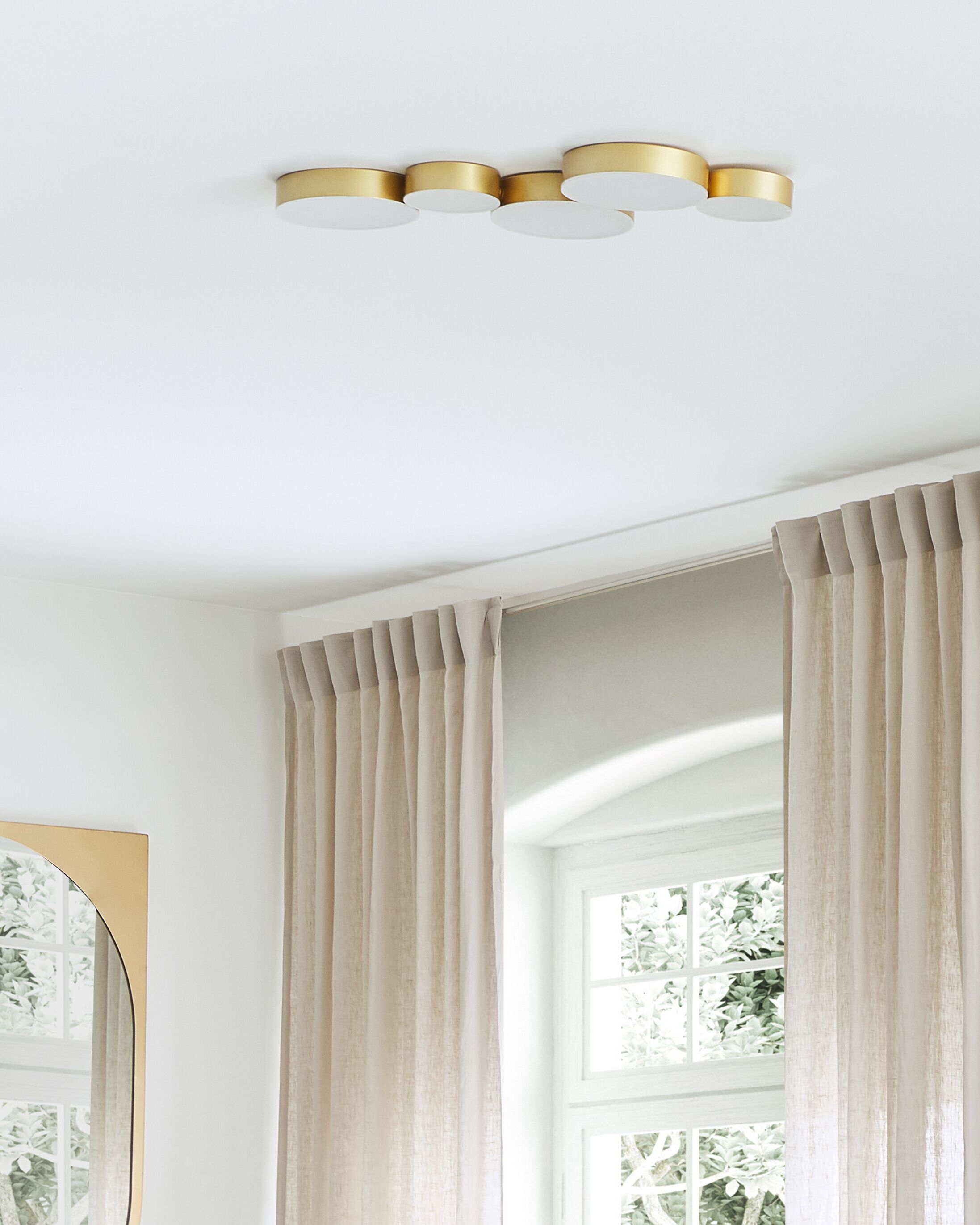 LED-taklampe LUGA Metall Gull | Beliani.no