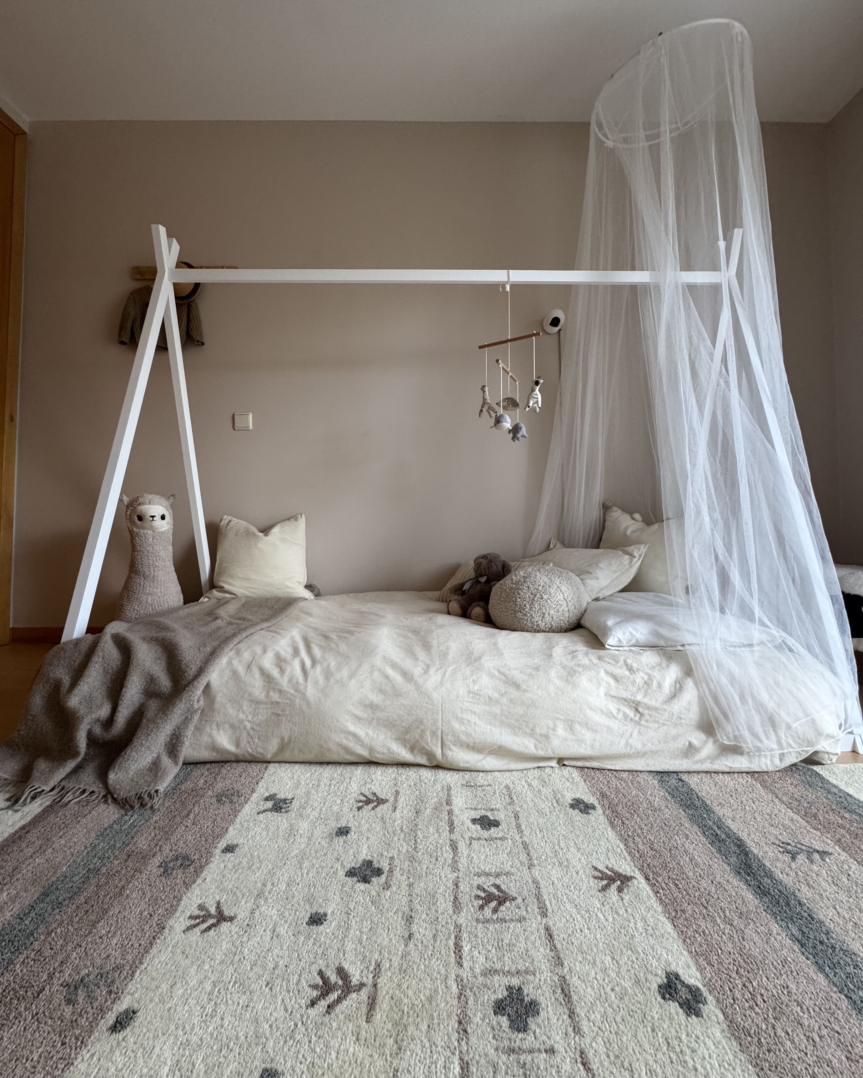 Cama infantil Tipi Madera de pino SAURAT 90 x 200 cm Blanco | Beliani.es