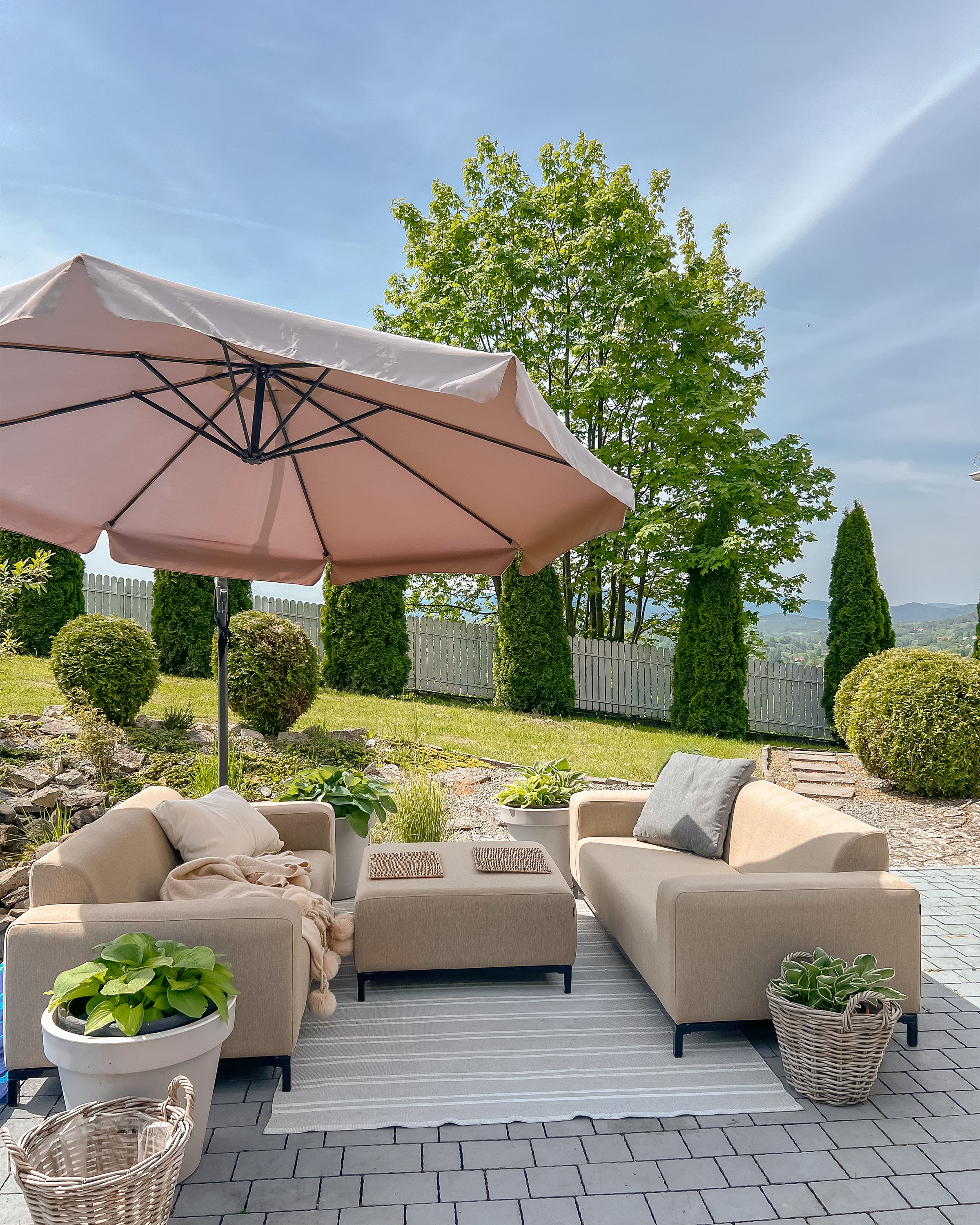 Ottoman ROVIGO Beige | Beliani.co.uk