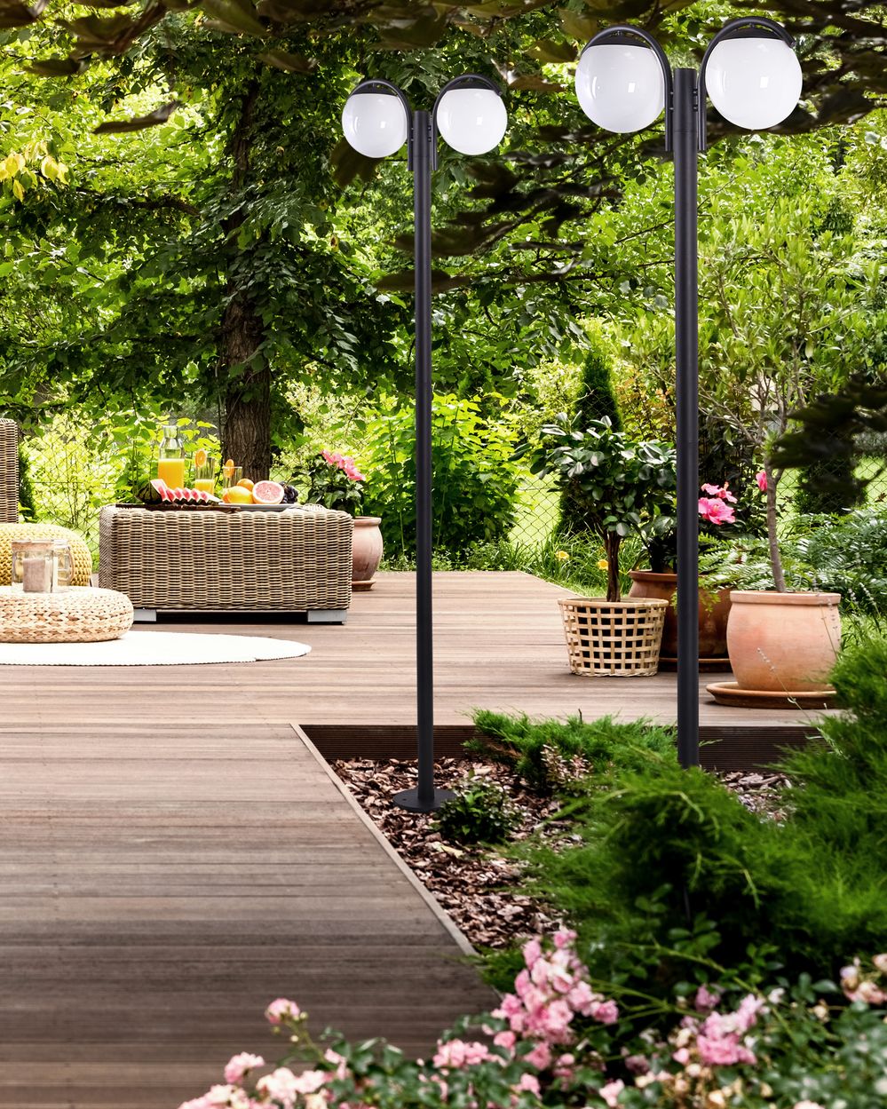 Residential Outdoor Lamp Post