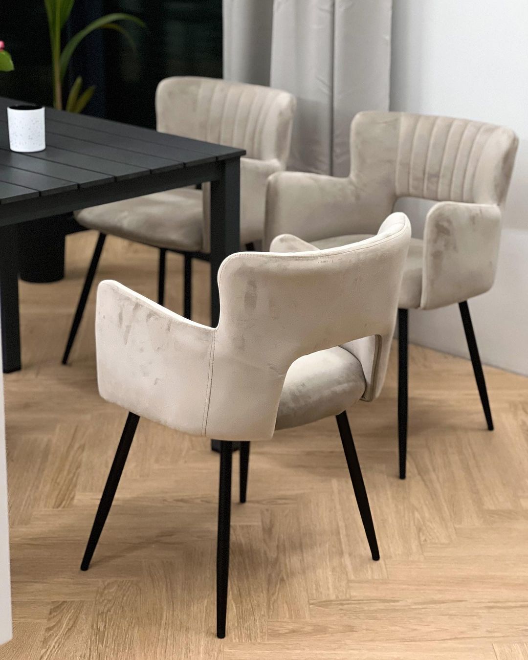 Set of 2 Dining Chairs SANILAC Velvet Taupe | Beliani.co.uk