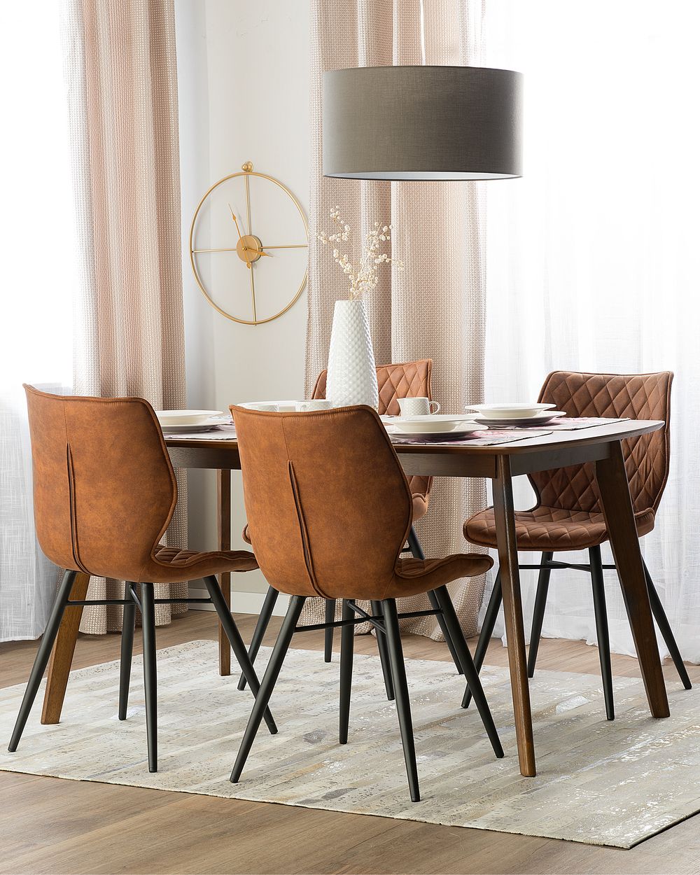 Mesa de comedor KENTON Marrón claro 140 cm 80 cm | Beliani.es