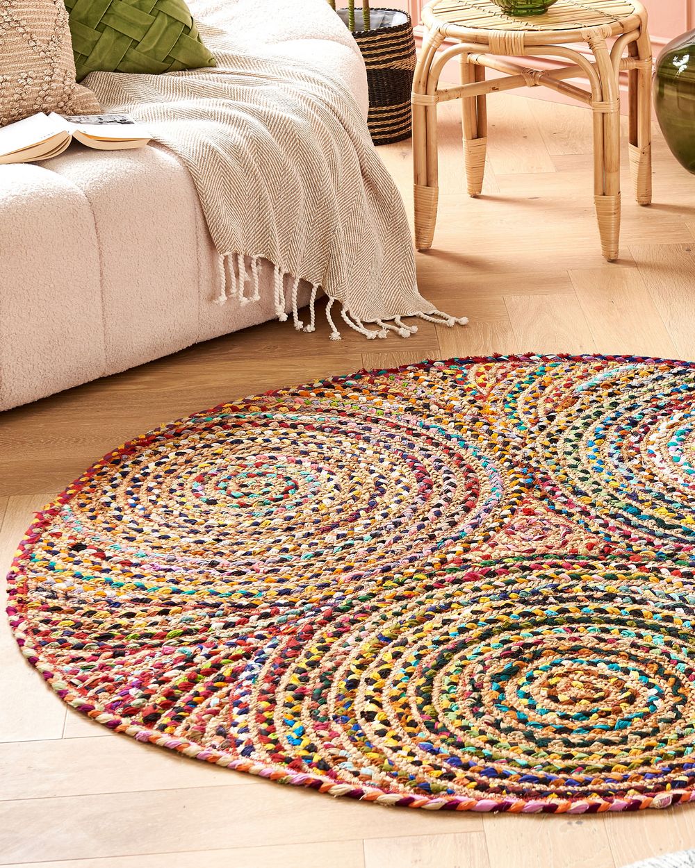 Rug VOSTAN Multicolour ø 140 cm Jute | Beliani.co.uk
