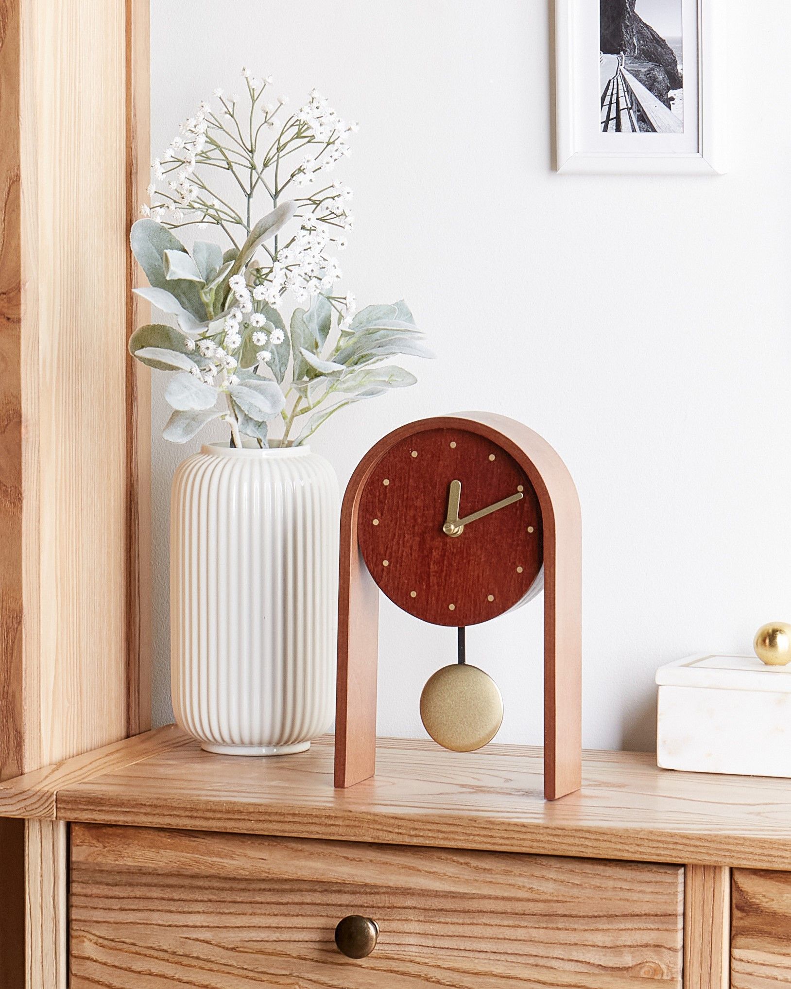 Table Clock Dark Wood FERDEN | Beliani.co.uk