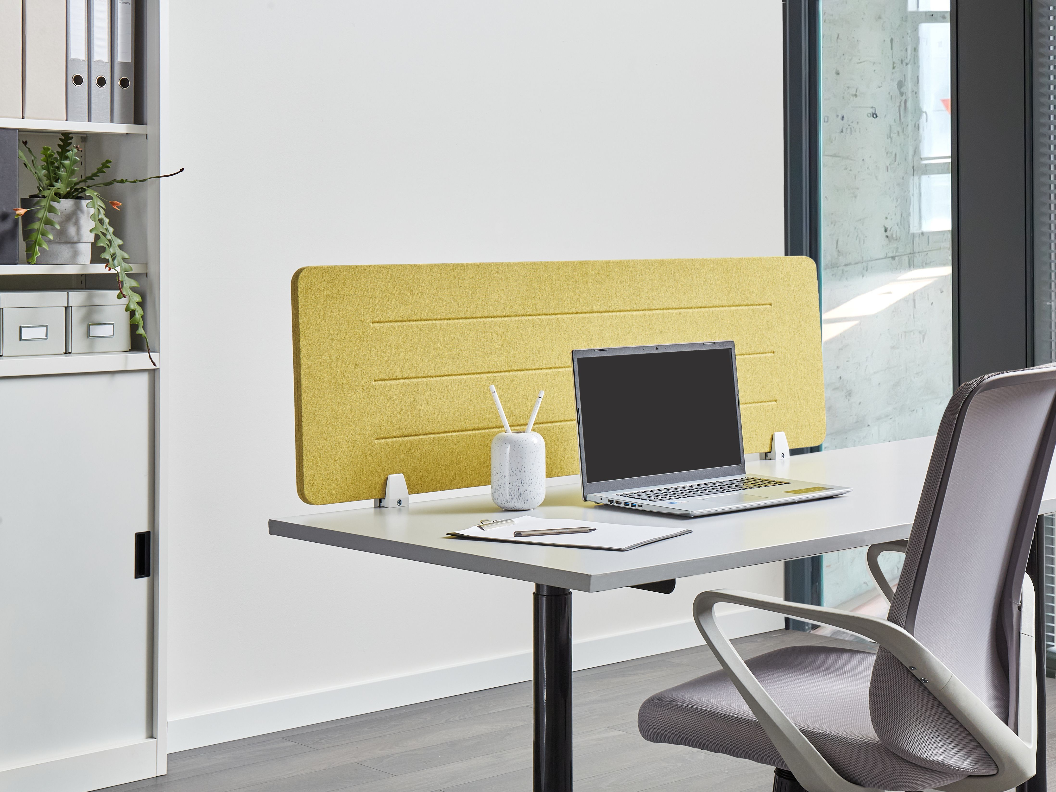 Pannello divisorio per scrivania giallo 130 x 40 cm ZIGGY | Beliani.it