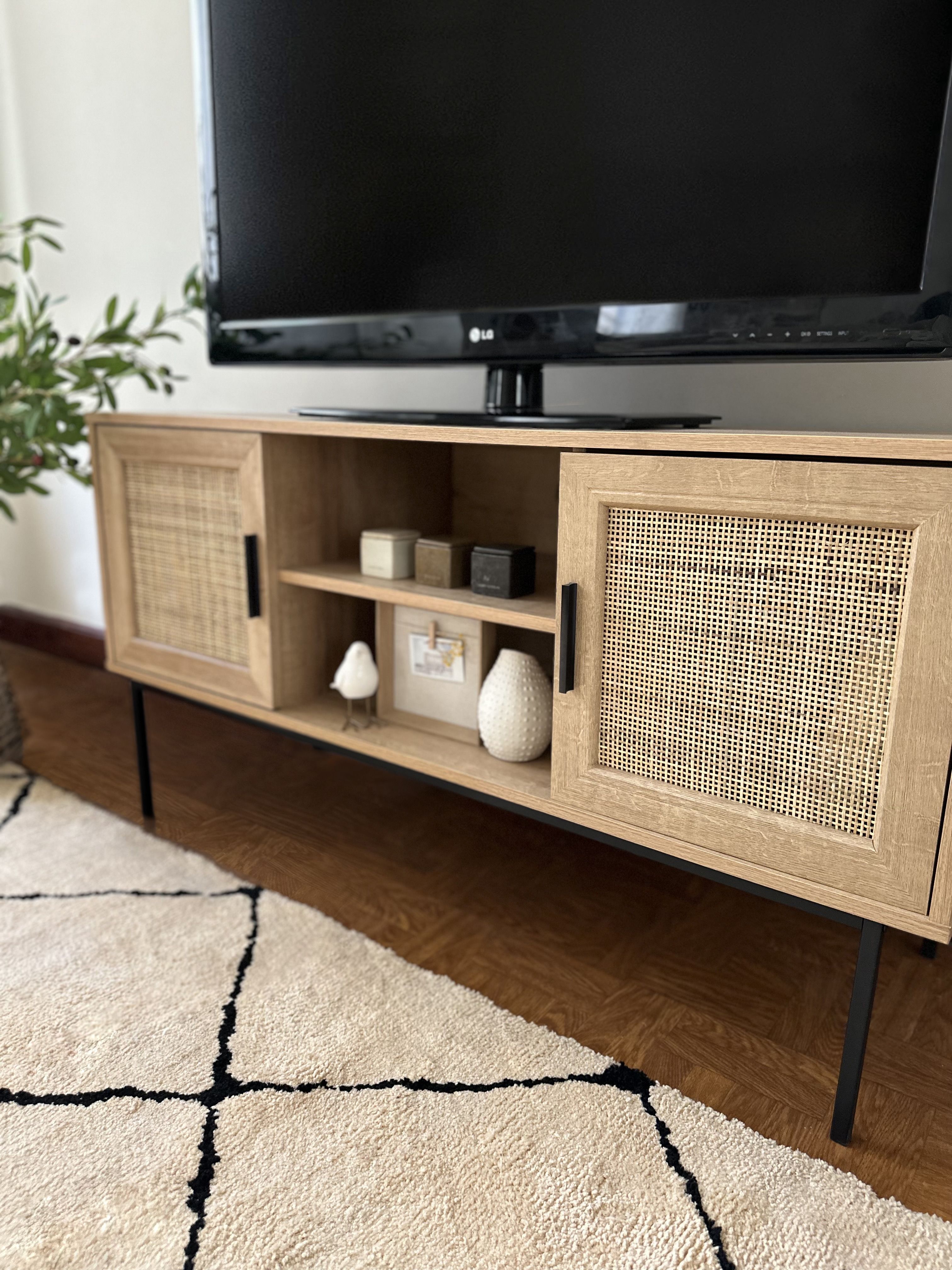 TV Stand PASCO Rattan Light Brown | Beliani.co.uk