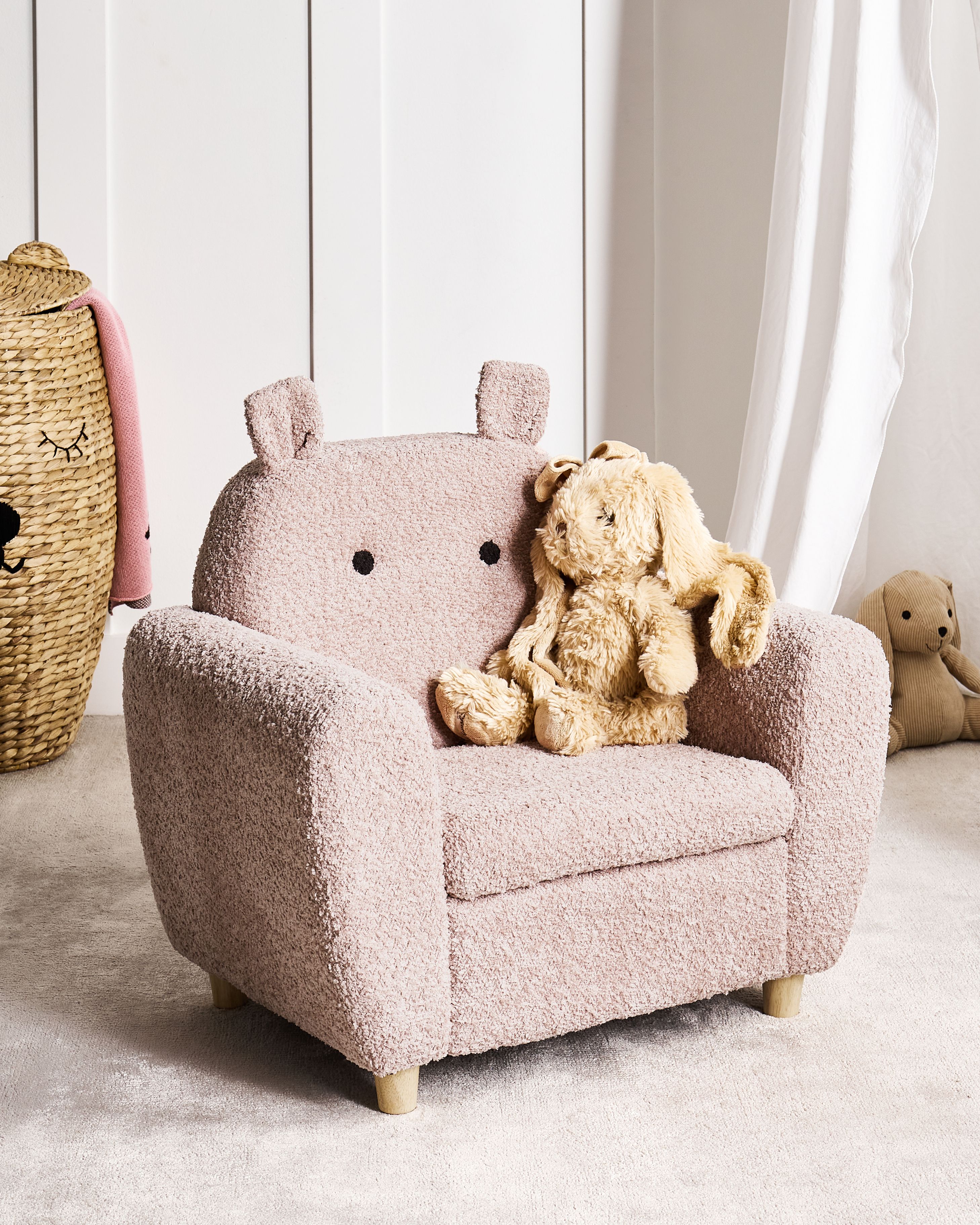 Kinderfauteuil bouclé roze MARIBO | Beliani.nl