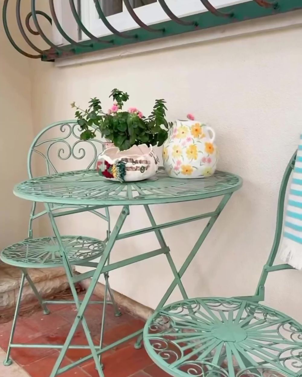 Green bistro set outdoor store