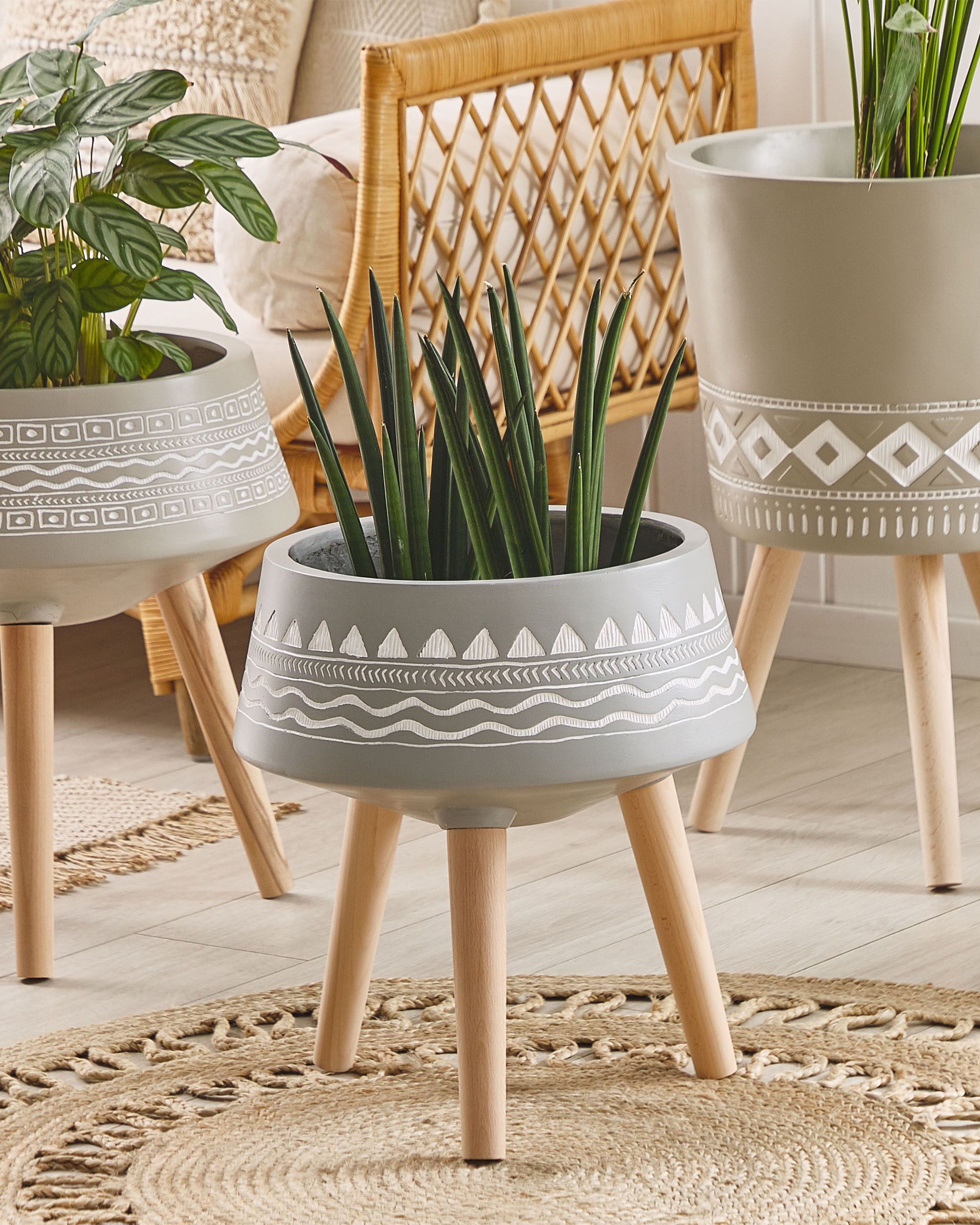 Elevated Plant Pot WERIA Ceramic 42 cm | Beliani.co.uk