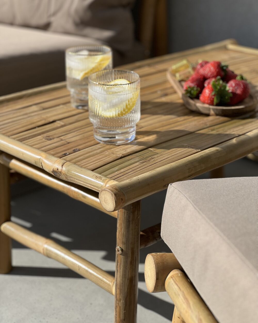 Bamboo Coffee Table 80 x 45 cm Light Wood TODI Beliani.es