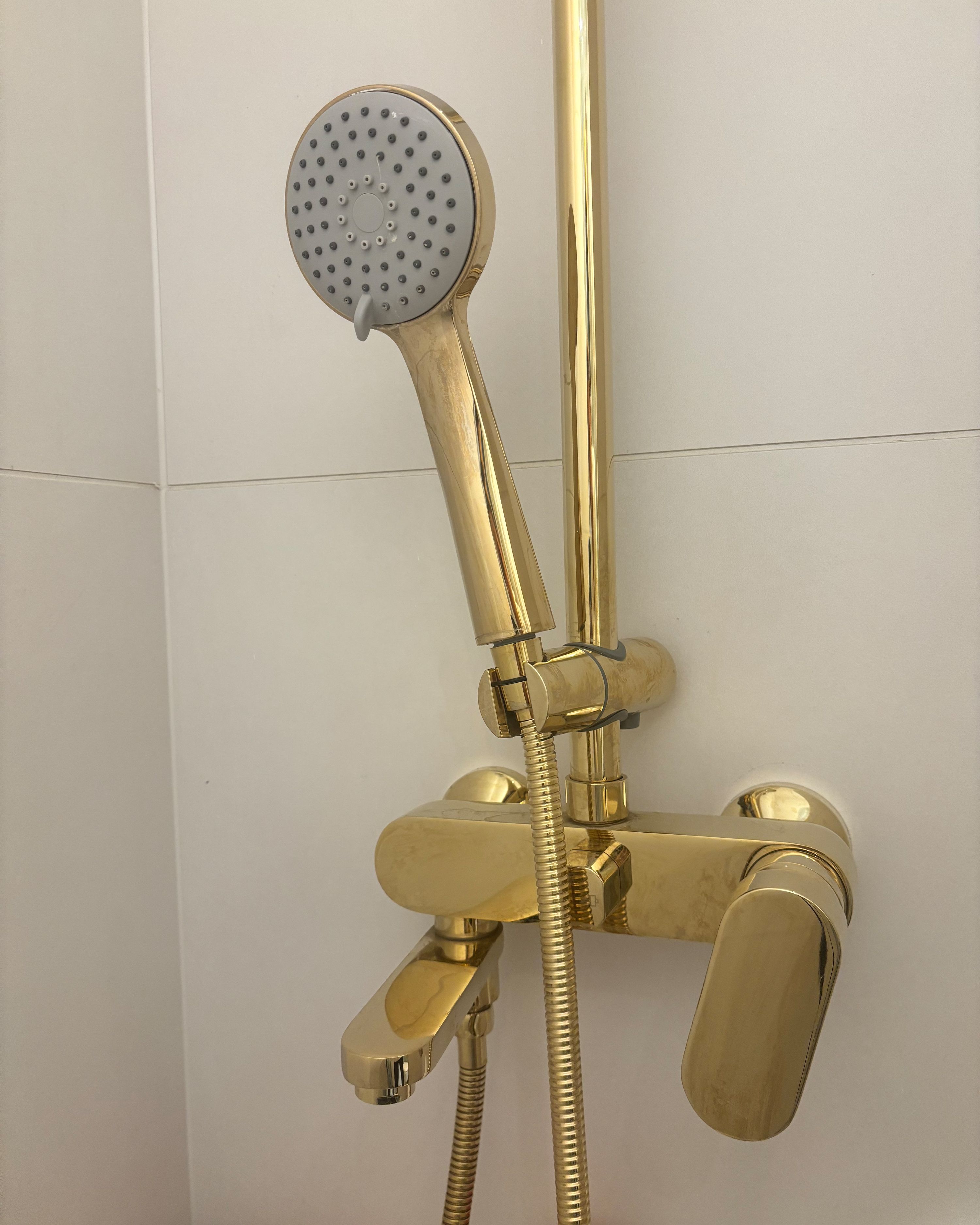 Mixer Shower Set with Rainshower GURARA Gold | Beliani.co.uk