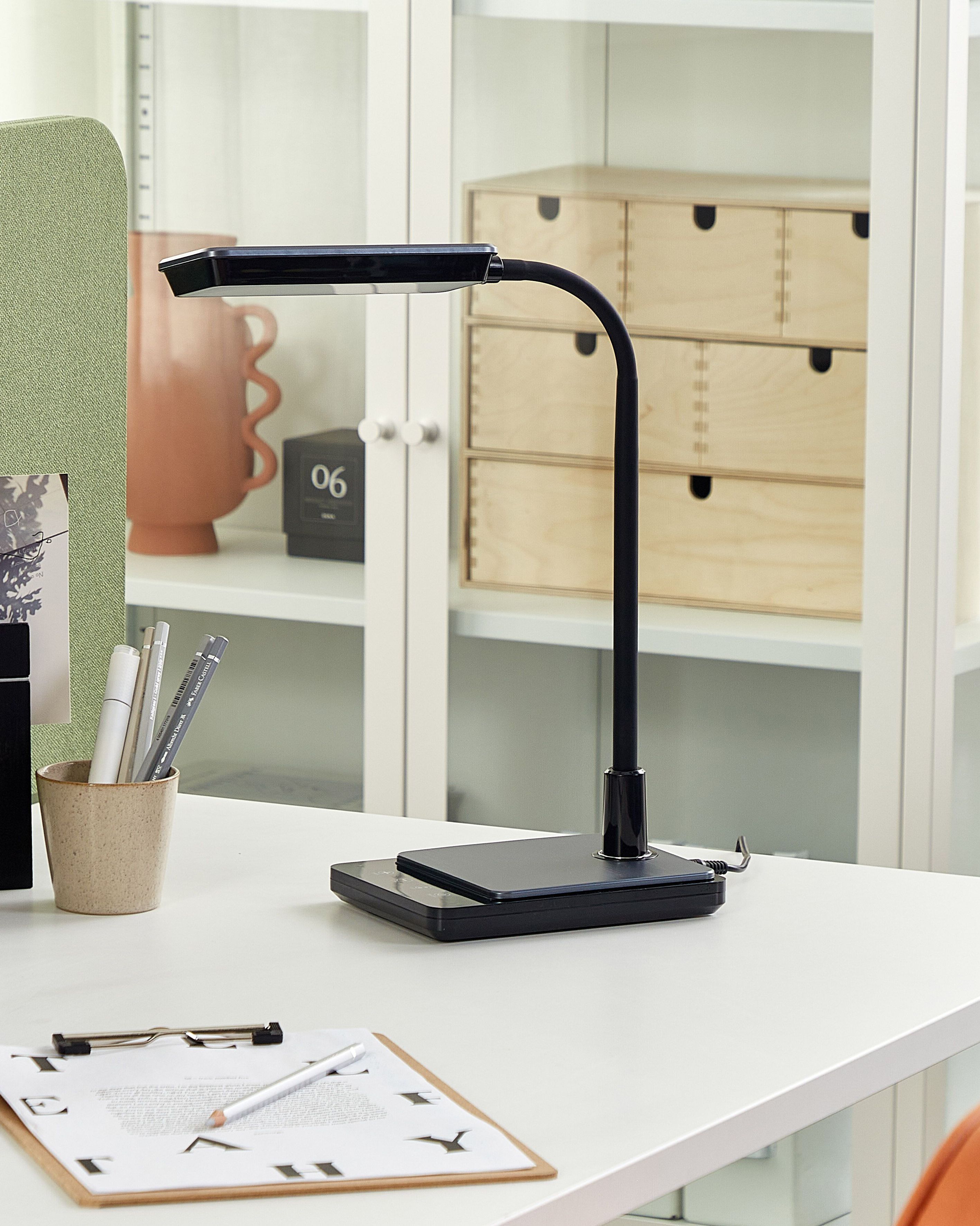LED Desk Lamp Black CENTAURUS | Beliani.co.uk