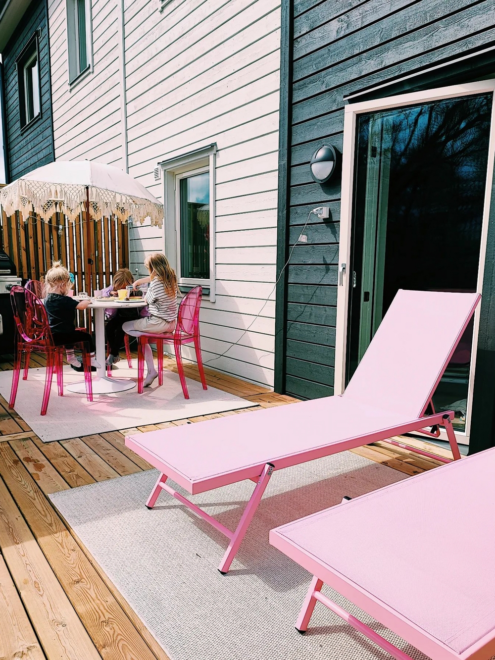 Pink outdoor lounge chair store
