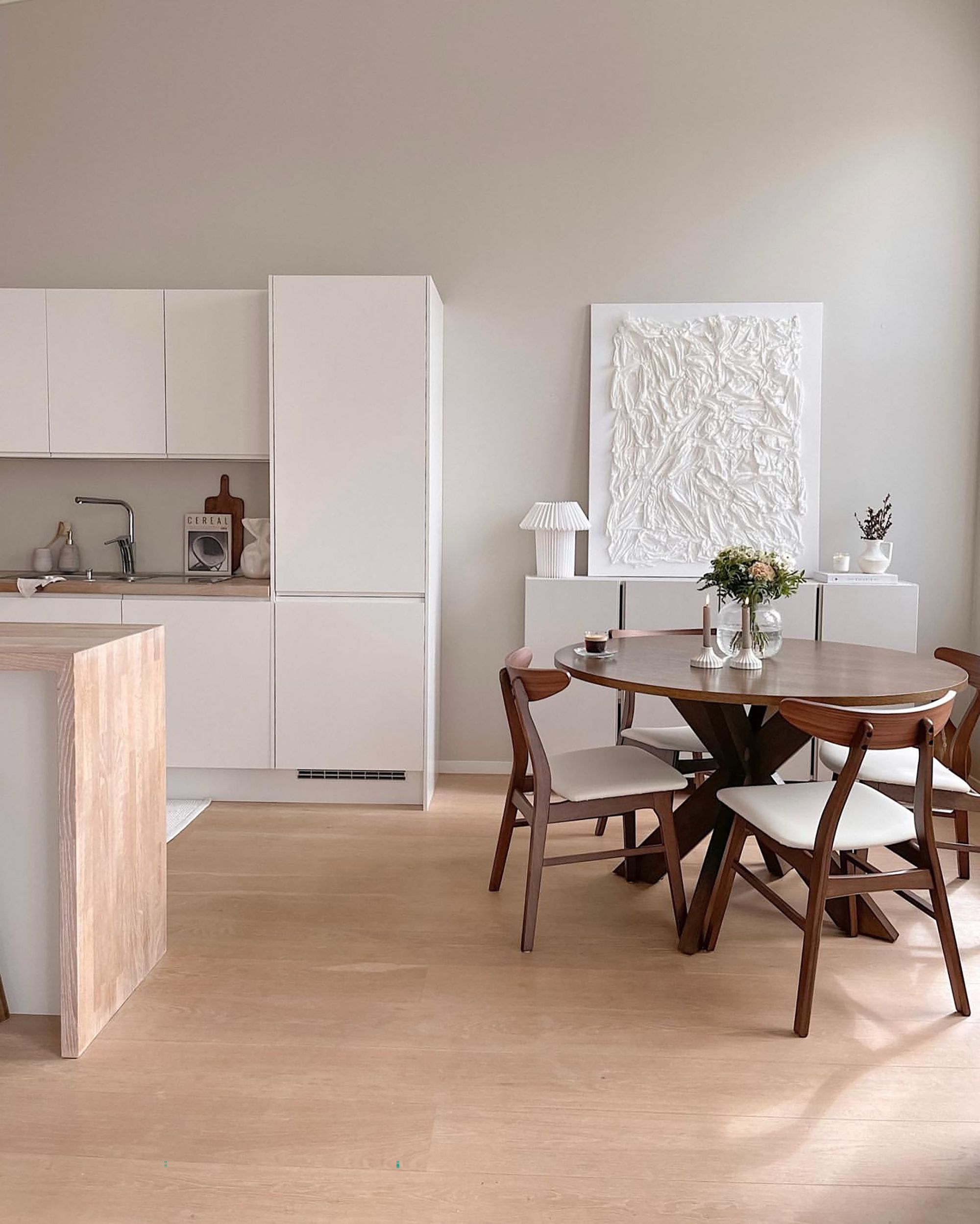 Set van 2 eetkamerstoelen LYNN Hout Wit | Beliani.nl