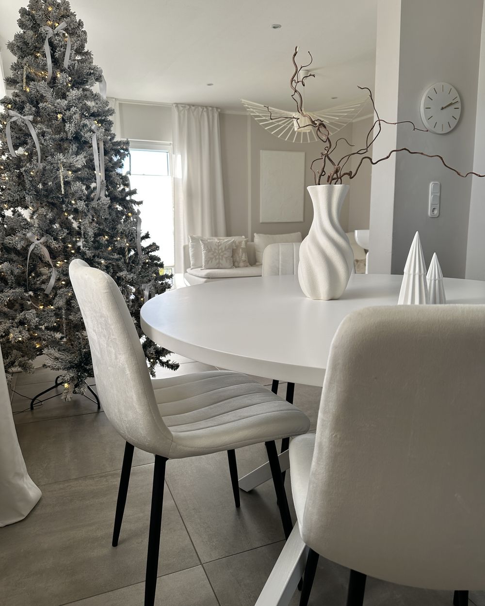 Set of 4 Dining Chairs KALISPELL Velvet Off White Beliani